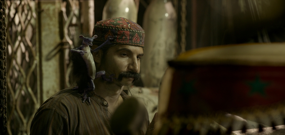 The zaniest character from 'MIB: International' lives in a beard