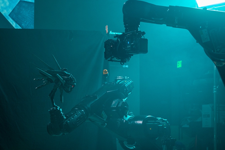 Motion controlled robots, controlled by...Maya! - befores & afters