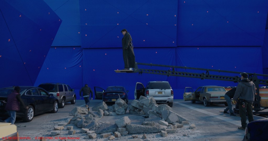 Inside the VFX of the freeway battle in ‘No Way Home’ - befores & afters