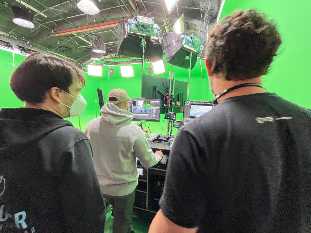 How they made those directors interact with their favorite film shots ...