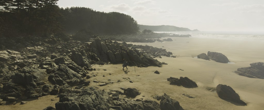 Mirror gags, mountain extensions and *that* beach scene: the VFX of ...