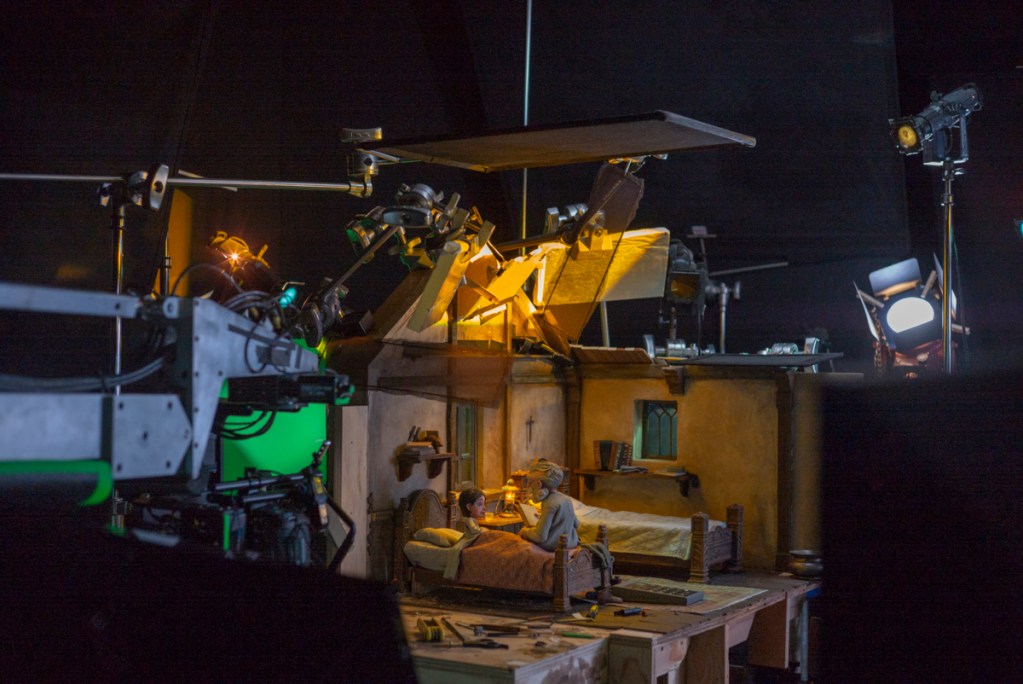 How does cinematography work on a stop-motion film? - befores & afters