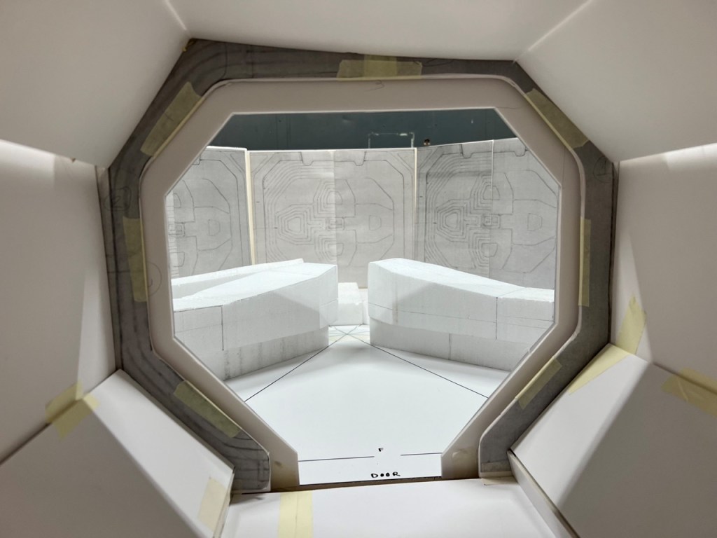 Re-creating the hypersleep chamber, in miniature, from 'Alien ...