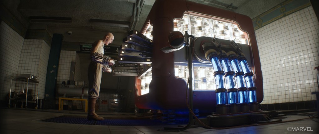 Here's how Emma Corrin's hands went through Matthew Macfadyen's face ...