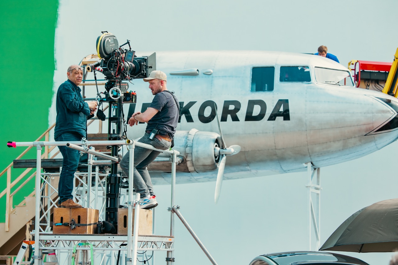 Planes, dams and invisible visual effects - befores & afters